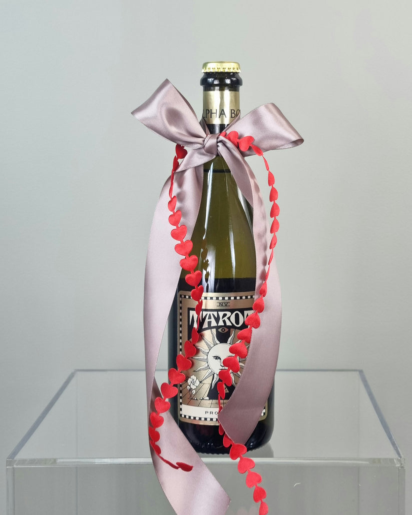 Valentine's Alpha Box & Dice Tarot Prosecco – Tynte Flowers